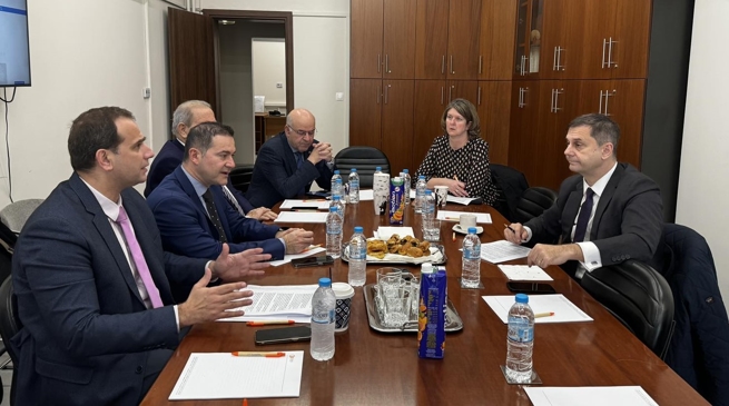 Συνάντηση εφοριακών με τον Υφυπ. Οικονομικών κ. Θεοχάρη για τα ...